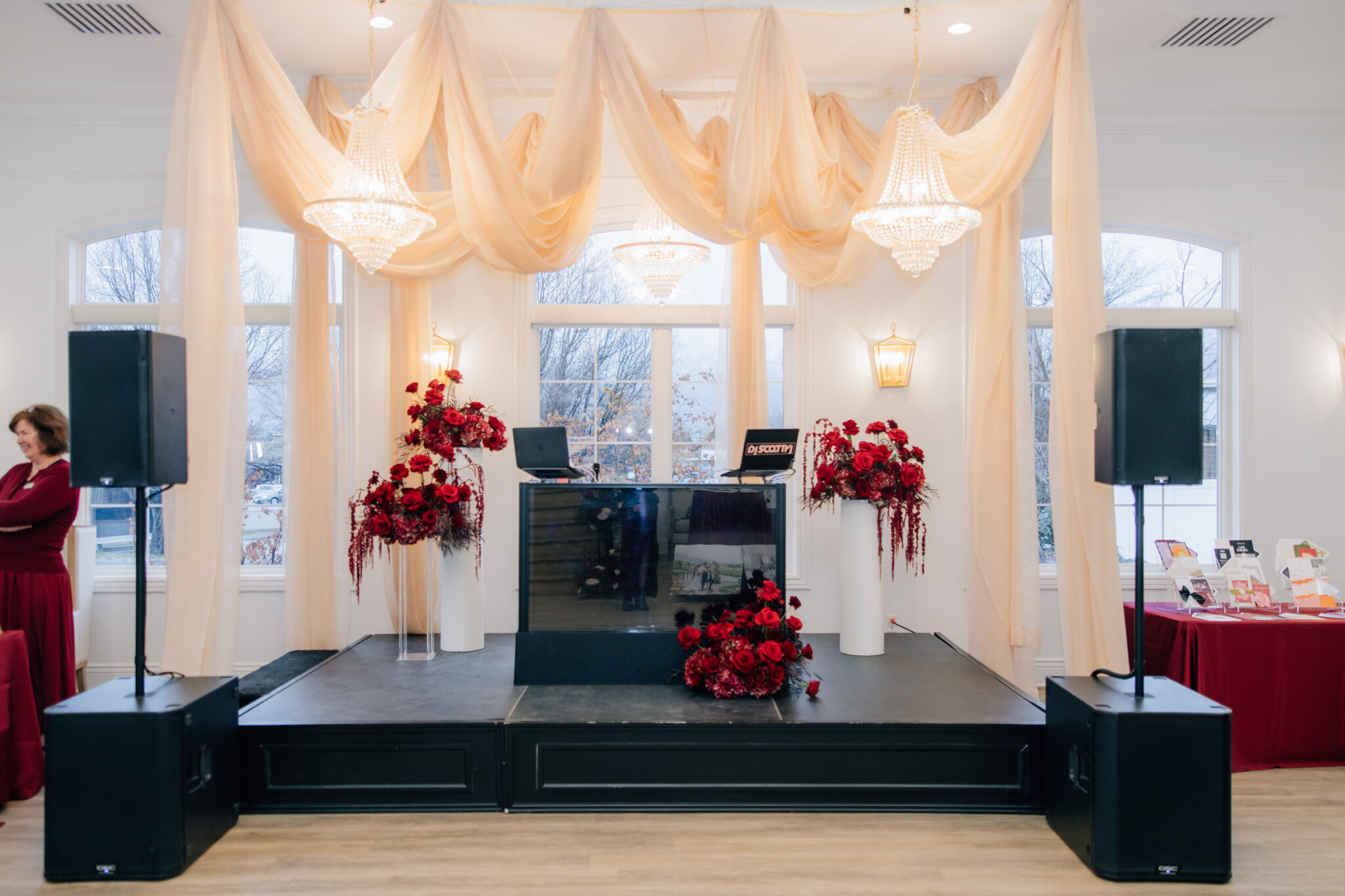 Indoor Stage | 4' x 4' Black | Diamond Event